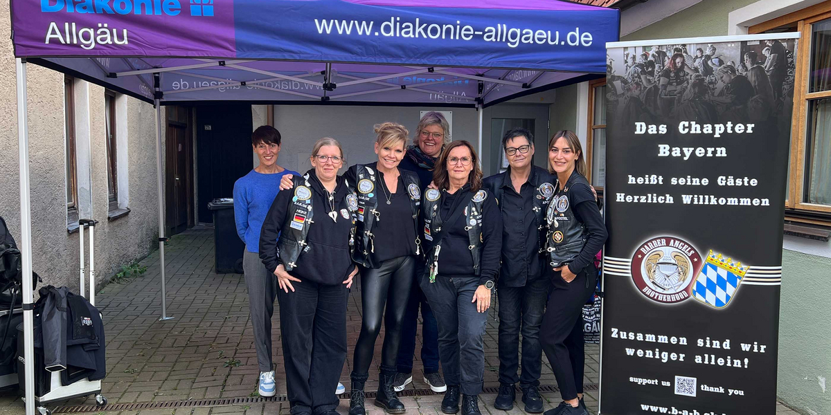 Haarschneidende "Engel" erfreuen bedürftige in Lindau und Memmingen